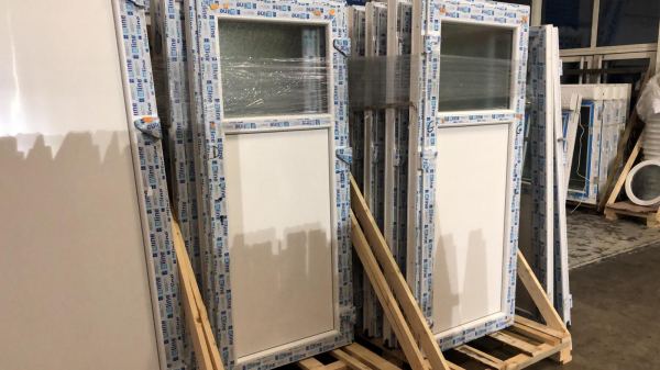 Portes de service en stock et sur mesure pvc/alu - Mes-occasions.com